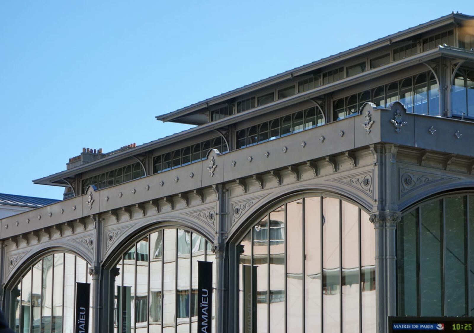 Réhabilitation de la halle Secrétan à Paris (XIXe), par Architecture ...